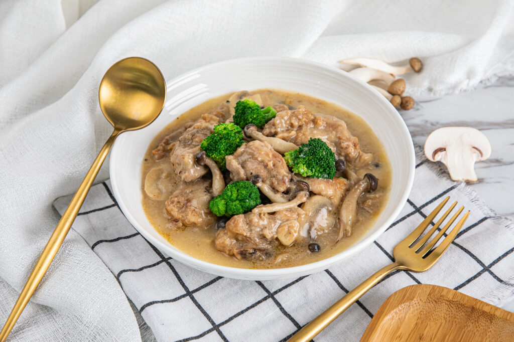 OYSTER MUSHROOMS – Geisha Brand